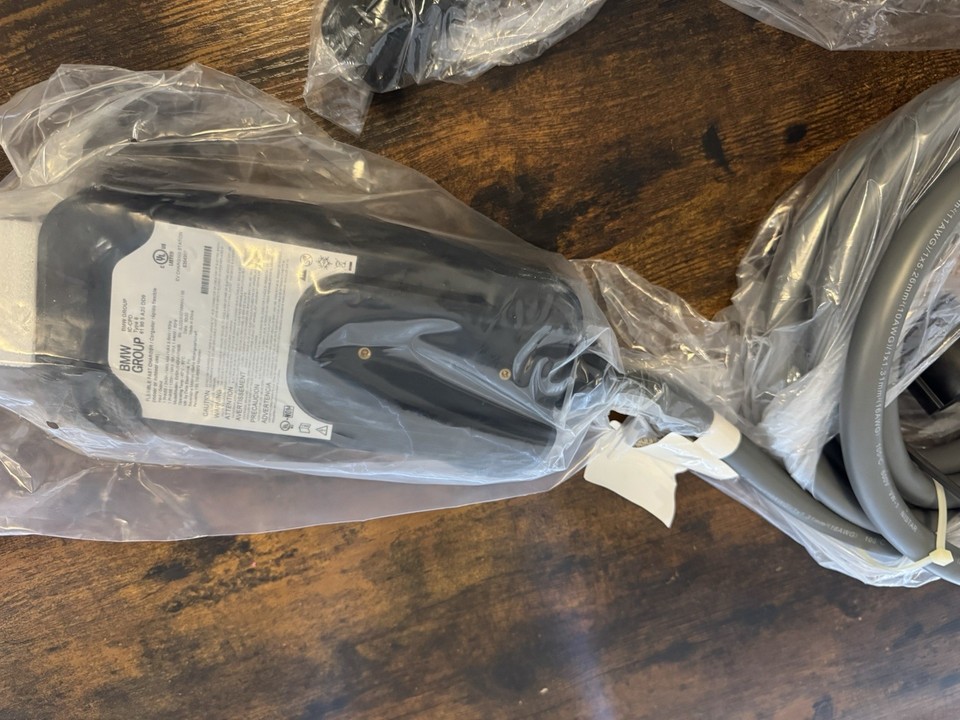 BMW EV Flexible Fast Charger iX, i3,i4,i8,X5 50e,X5 45e,740e,530e ...