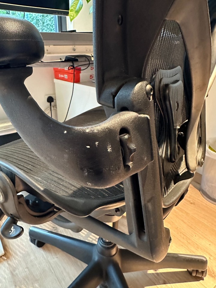Herman Miller Ergonomic Aeron Chair | eBay UK