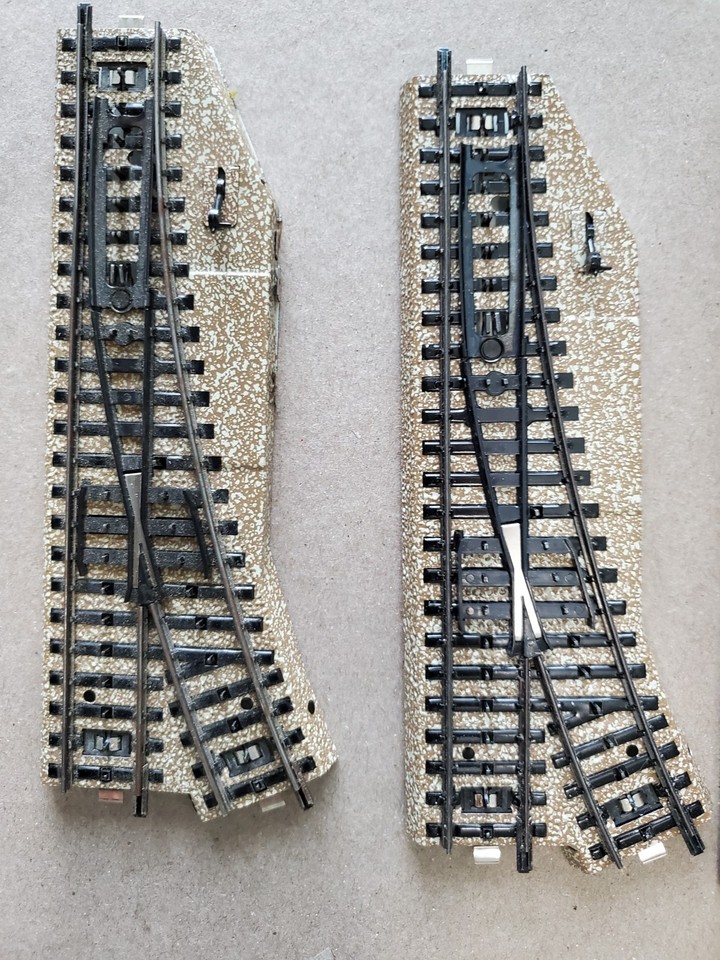 Marklin HO scale M track, 4 manual switches 5221/5222/5223 in 2 boxes ...