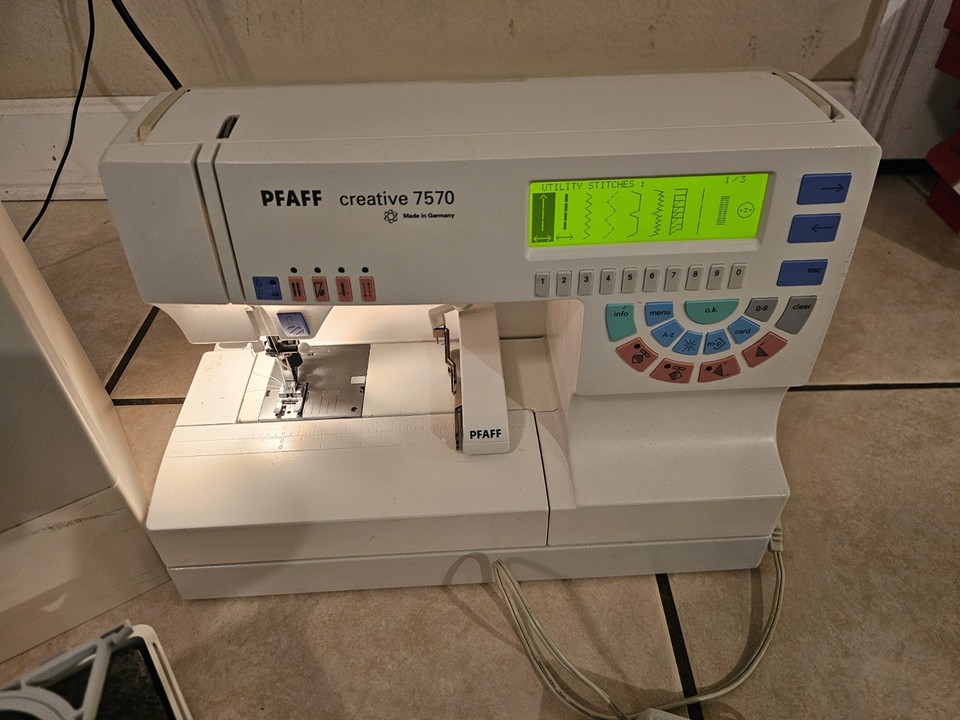 PFAFF Creative 7570 Sewing/Embroidery Machine & Creative Fantasy Set | eBay