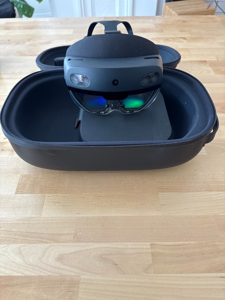 Microsoft HoloLens 2 Smart Glasses VR Headset Device - Black ...