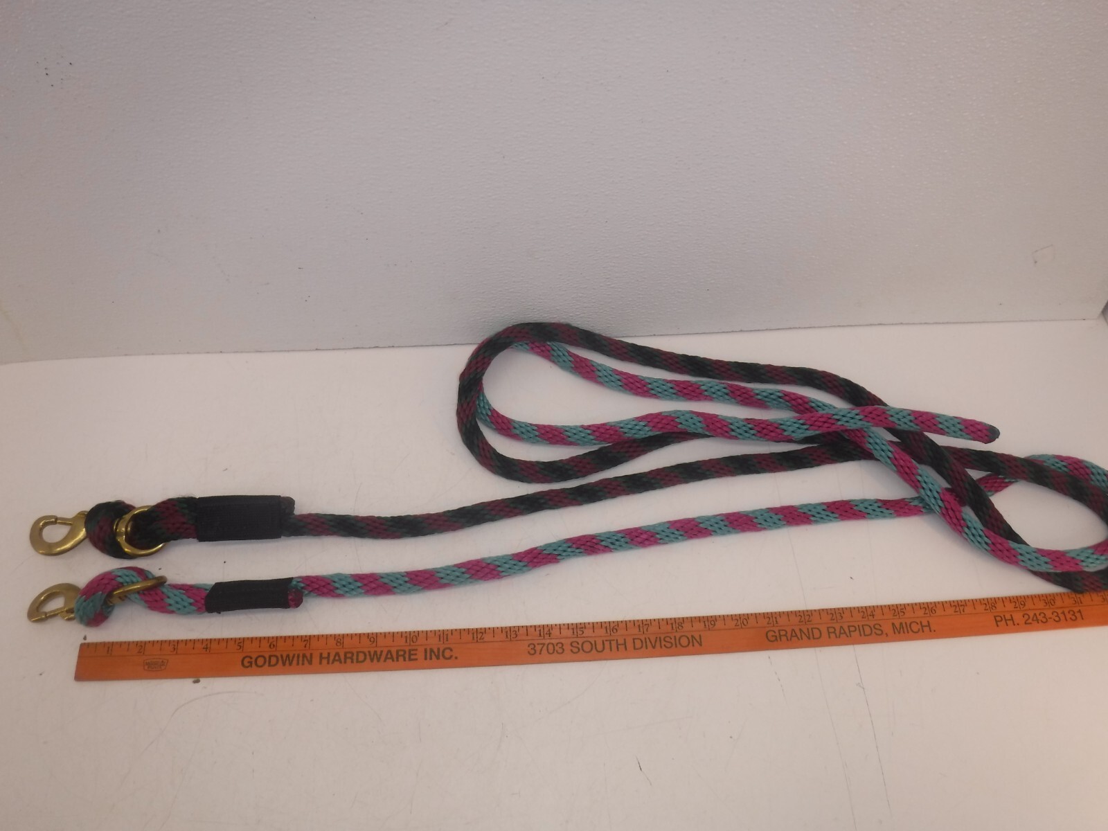 Equine tack. Lot of 2 Nylon Lead Rope Brass Clip Snaps 5' | eBay