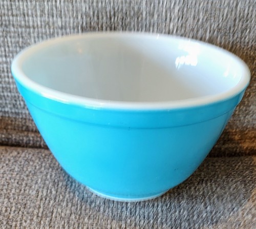 PYREX Primary Colors Nesting Mixing Bowls Set of 4 - 401, 402, 403, 404 ...