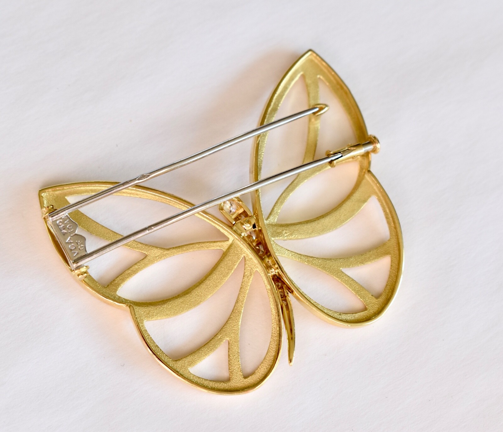 Van Cleef & Arpels VCA 18K Gold 0.25 Carat Diamond Butterfly Brooch ...