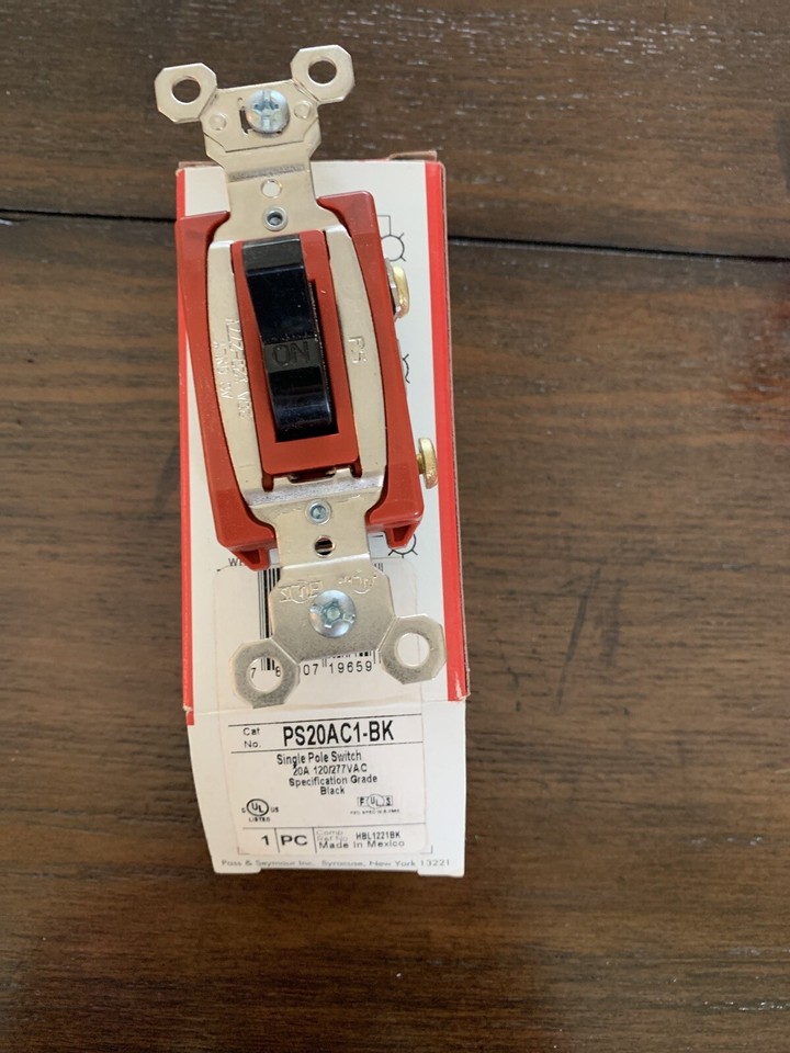 Pass Seymour / Legrand PS20AC1-BK, Single pole switch, 20A 120/277 VAC ...