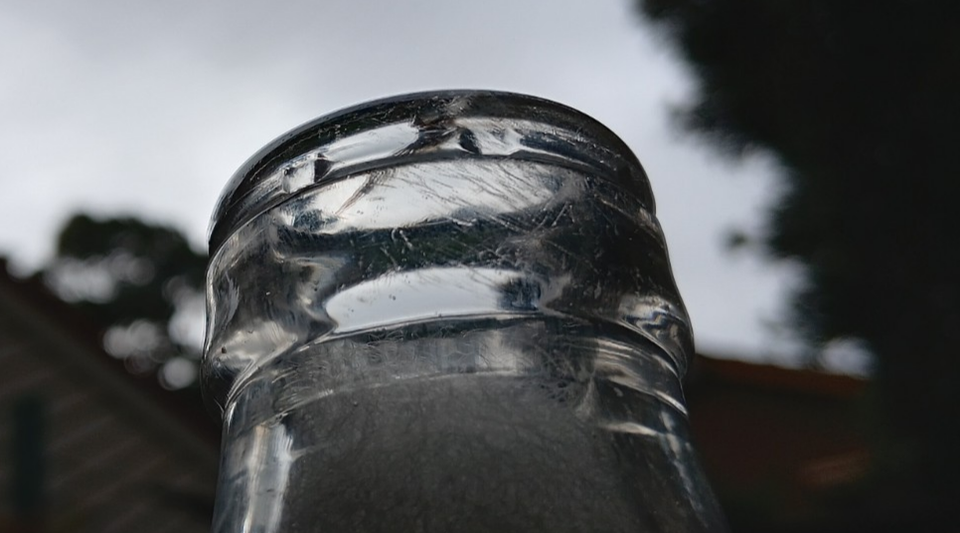 ADVERTISING MILK BOTTLE DAIRY FARMERS STRAWBERRIES AND CREAM PYRO ...