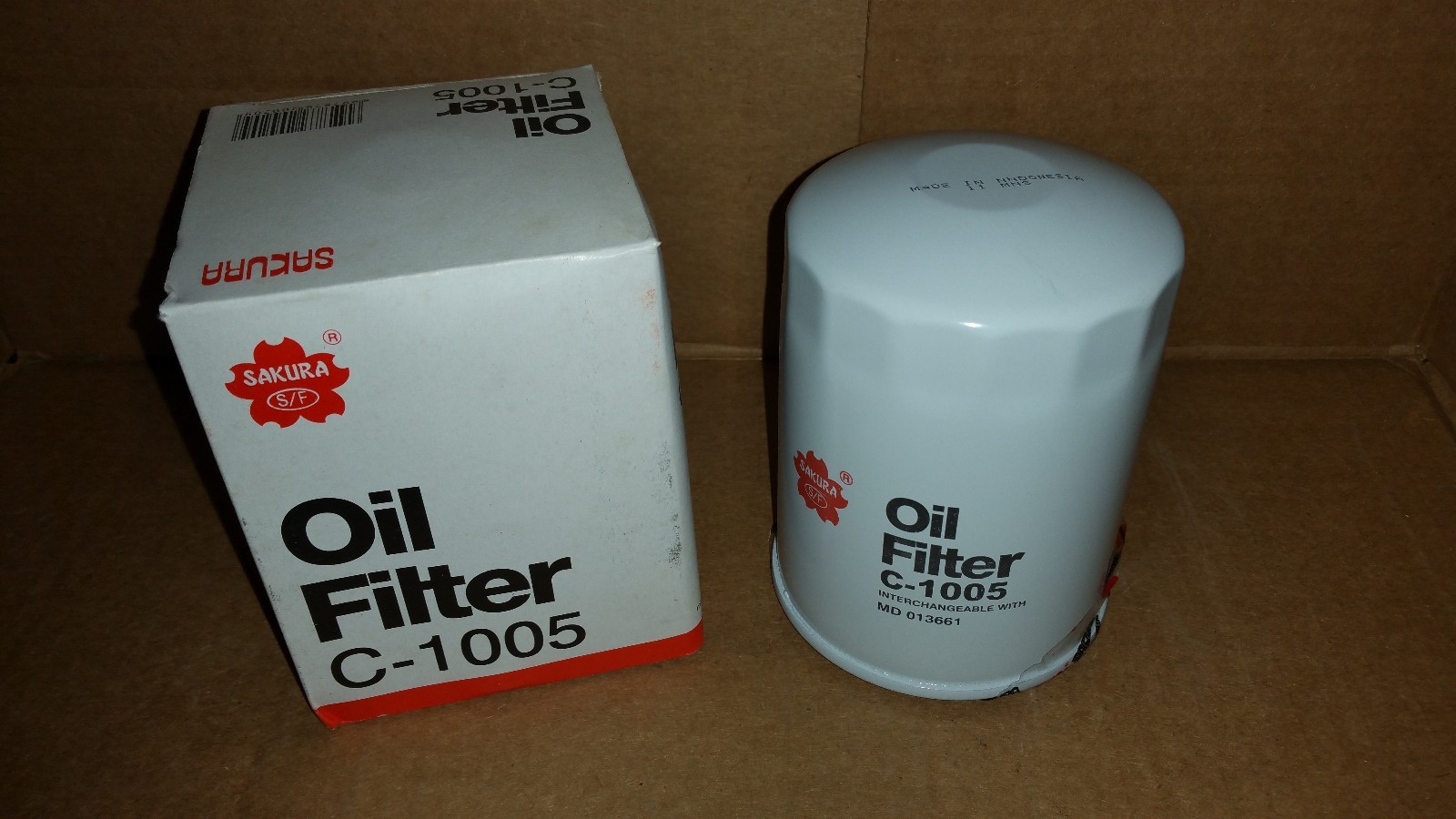 SAKURA C-1005 OIL FILTER (1 pc) MITSUBISHI MAZDA TRUCK MD013661 L20073 ...
