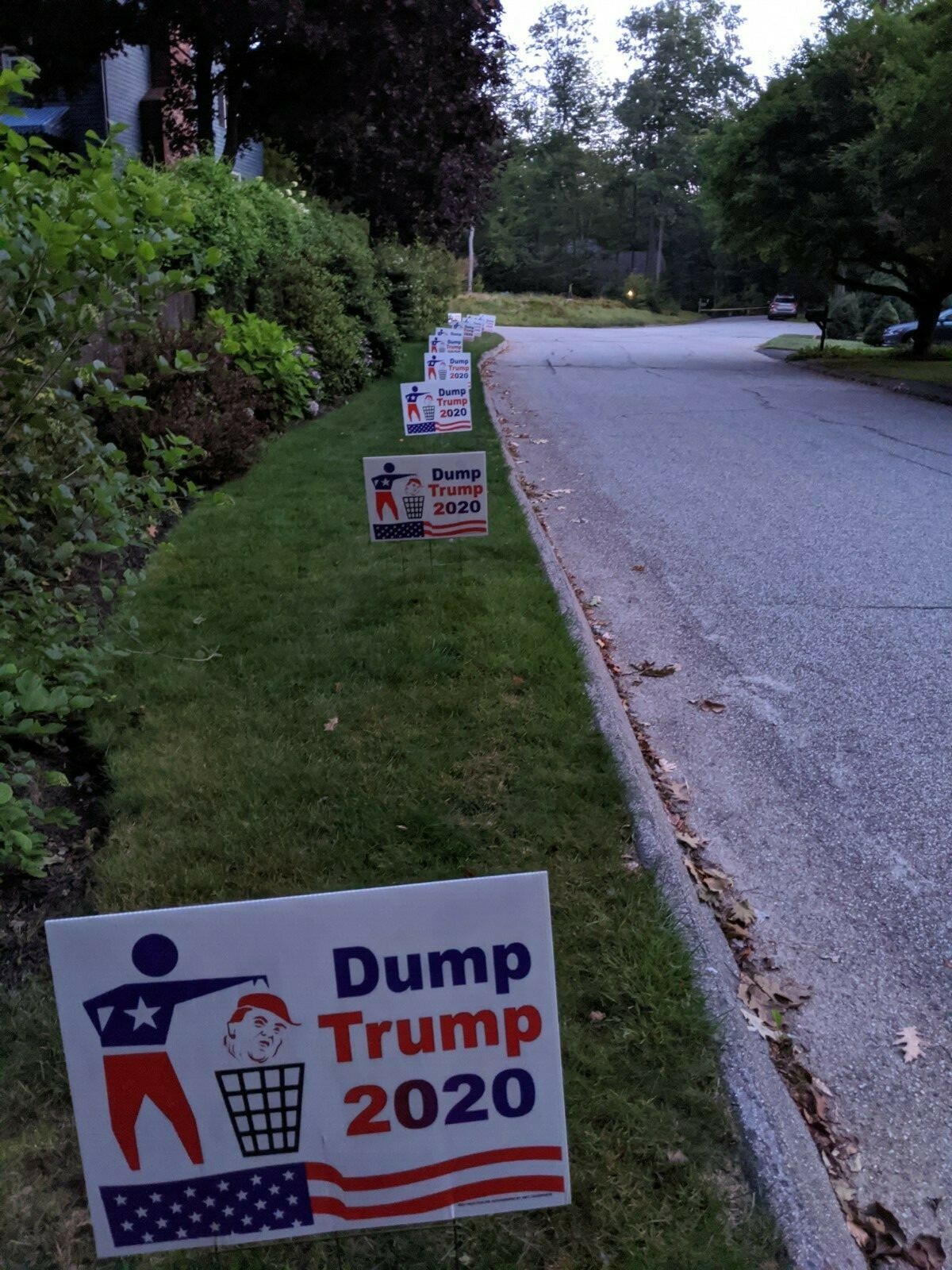 10 DUMP TRUMP BUMPER STICKERS FREE SHIPPING Save on multiple orders ...