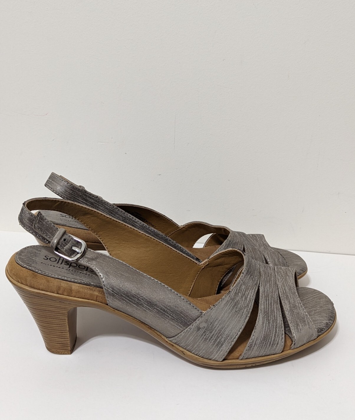 SoftSpots Women's Neima Silver Metallic Scrappy Comfort Heel Sandals Sz ...