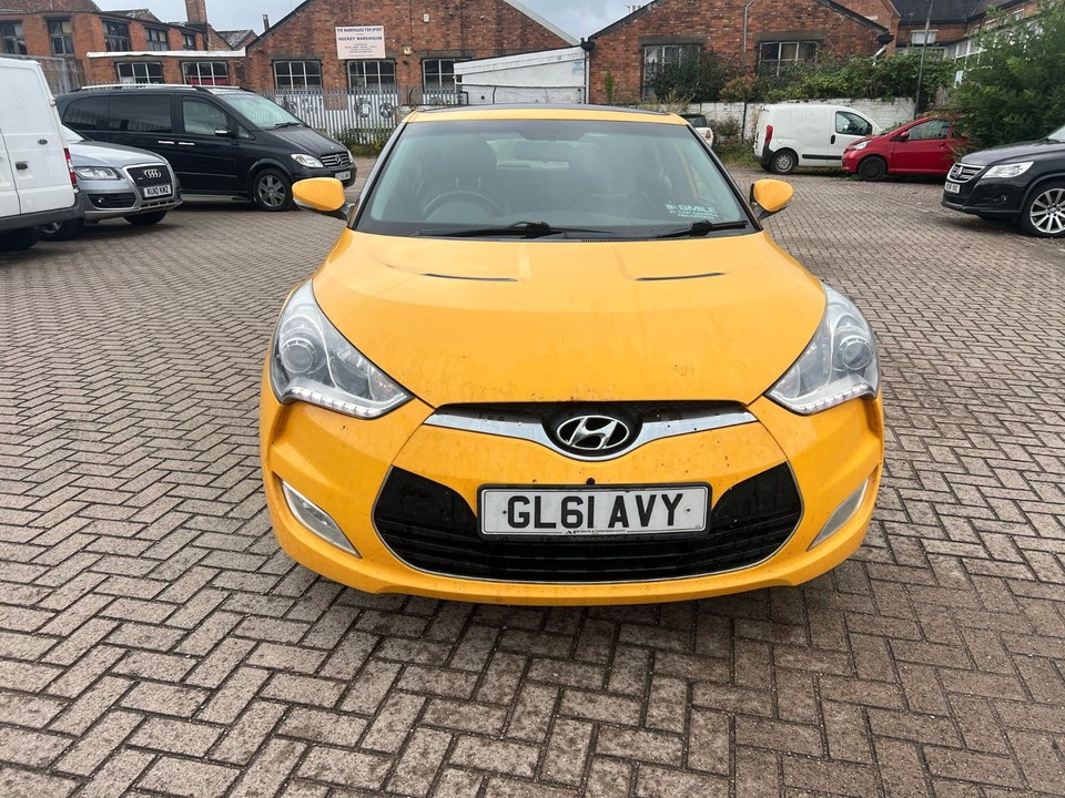 2012 Hyundai Veloster Sport Gdi Yellow Spares Or Repairs Engine ...