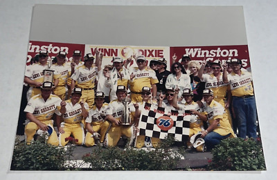Tim Richmond VINTAGE NASCAR 8x10 photo 1/1 LEVI GARRETT 1982 WINN DIXIE ...