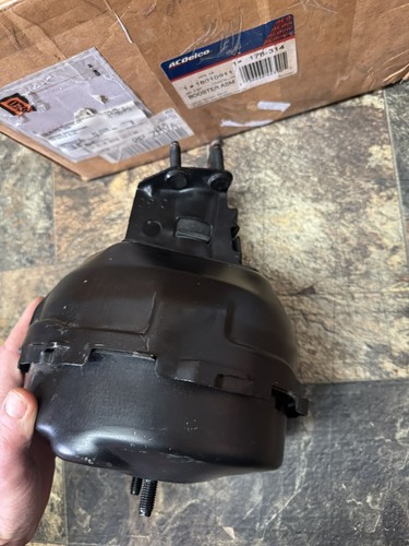 NOS 1982-92 CAMARO FIREBIRD TRANS AM POWER BRAKE BOOSTER ASSEMBLY ...