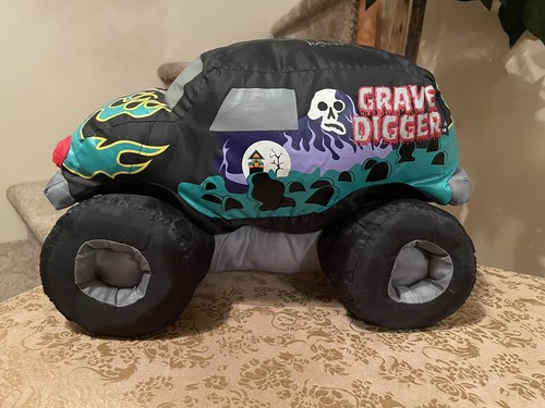 Monster Jam 2004 Grave Digger Plush 14" Truck Toy Autographed By Danny ...