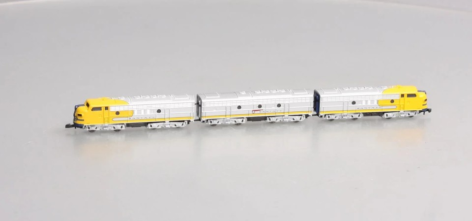 Z Scale Marklin 8832 EMD F7 A-B-A 5 pole U P F7 Diesel Locomotive Set ...