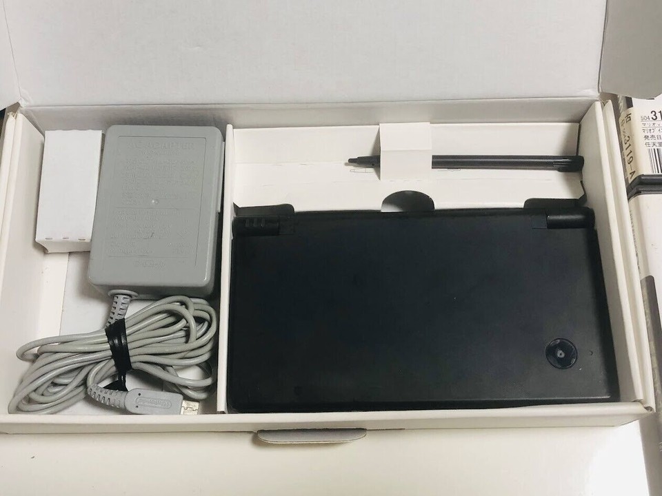 Nintendo DSi black complete in box w/ 18 Japanese DS games Super Mario ...