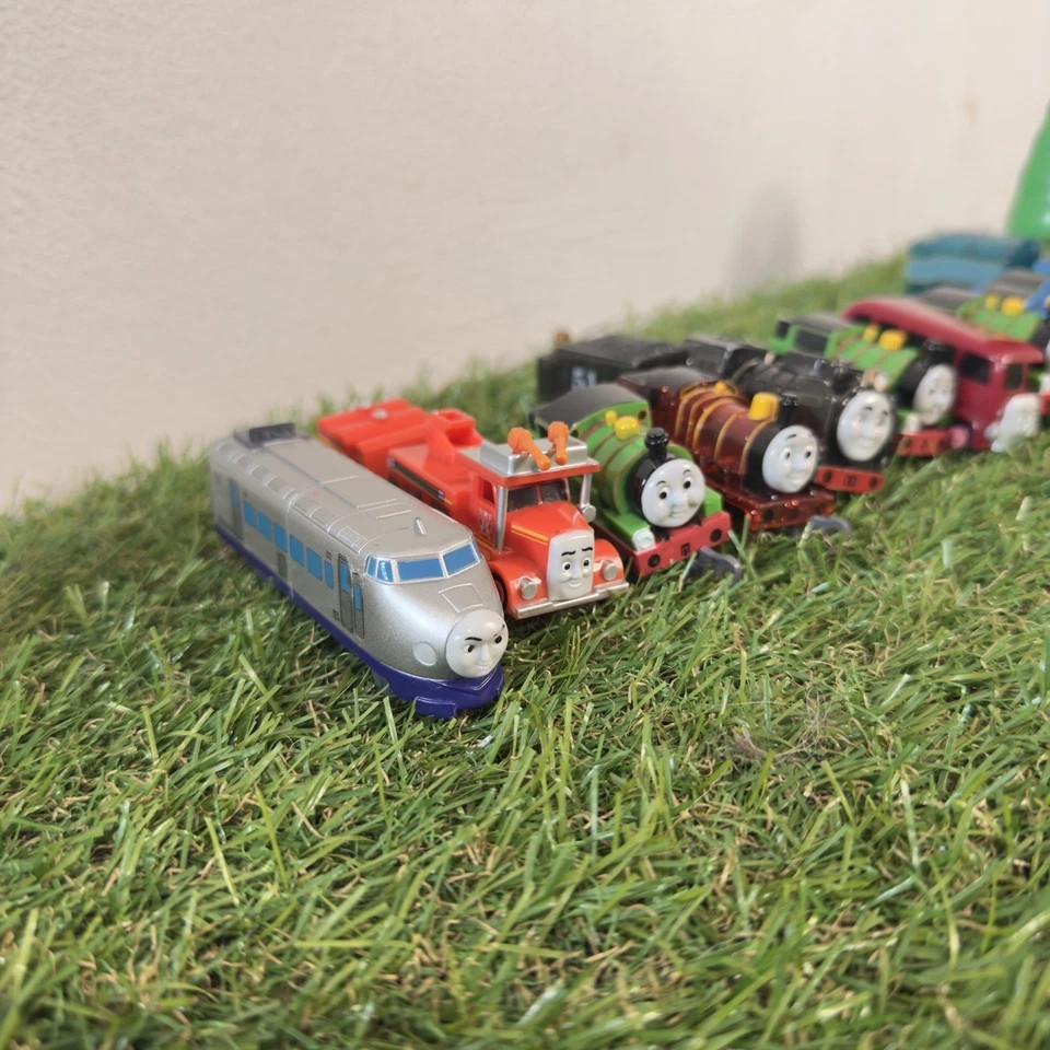 Plarail TOMY Trackmaster - Capsule Toy Bundle - Thomas The Tank Engine ...