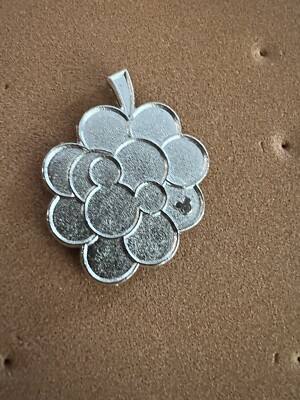 Disney Pin WDW 2017 Hidden Mickey Fruit Grapes Chaser | eBay