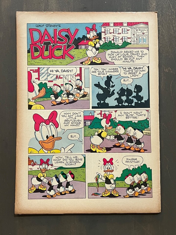💥 Dell Four Color # 600 1954 Walt Disney Daisy Duck Diary # 1 SCARCE 10 ...