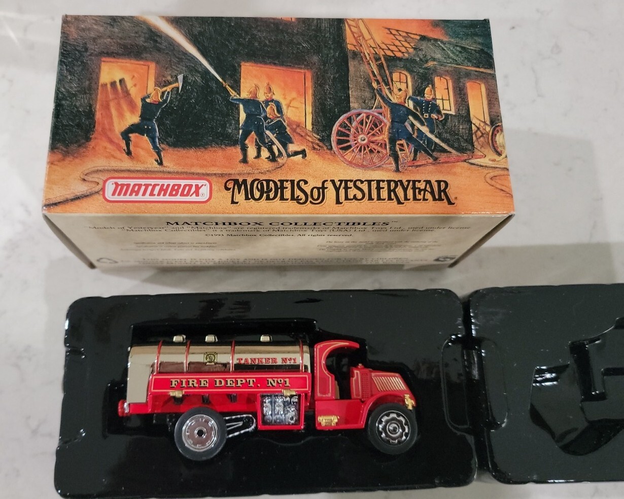 1997 Matchbox Fire Engine Series YFE11 1923 Mack AC Water Tanker ...