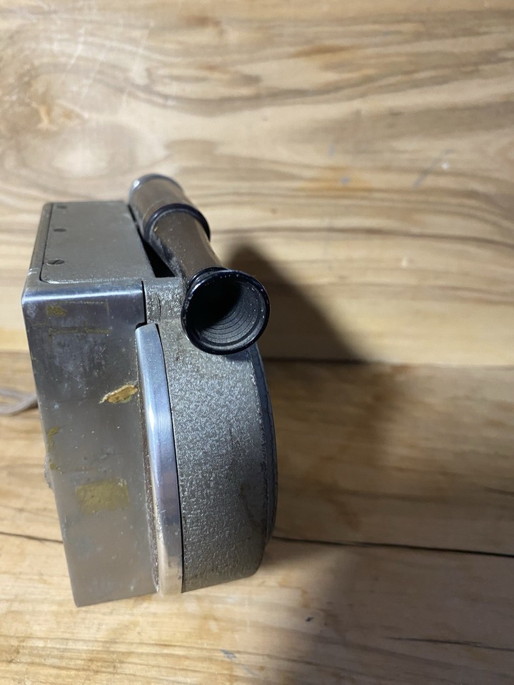 Revere 8 Model Seventy 70 Magazine Cine Camera with Animar 12.7mm f/2.8 ...
