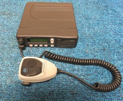 Two-Way Radios - Motorola Mcs2000 Model Ii