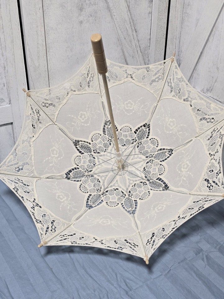 Small Cotton Lace Parasol Natural Ivory Color Wood Handle Umbrella ...