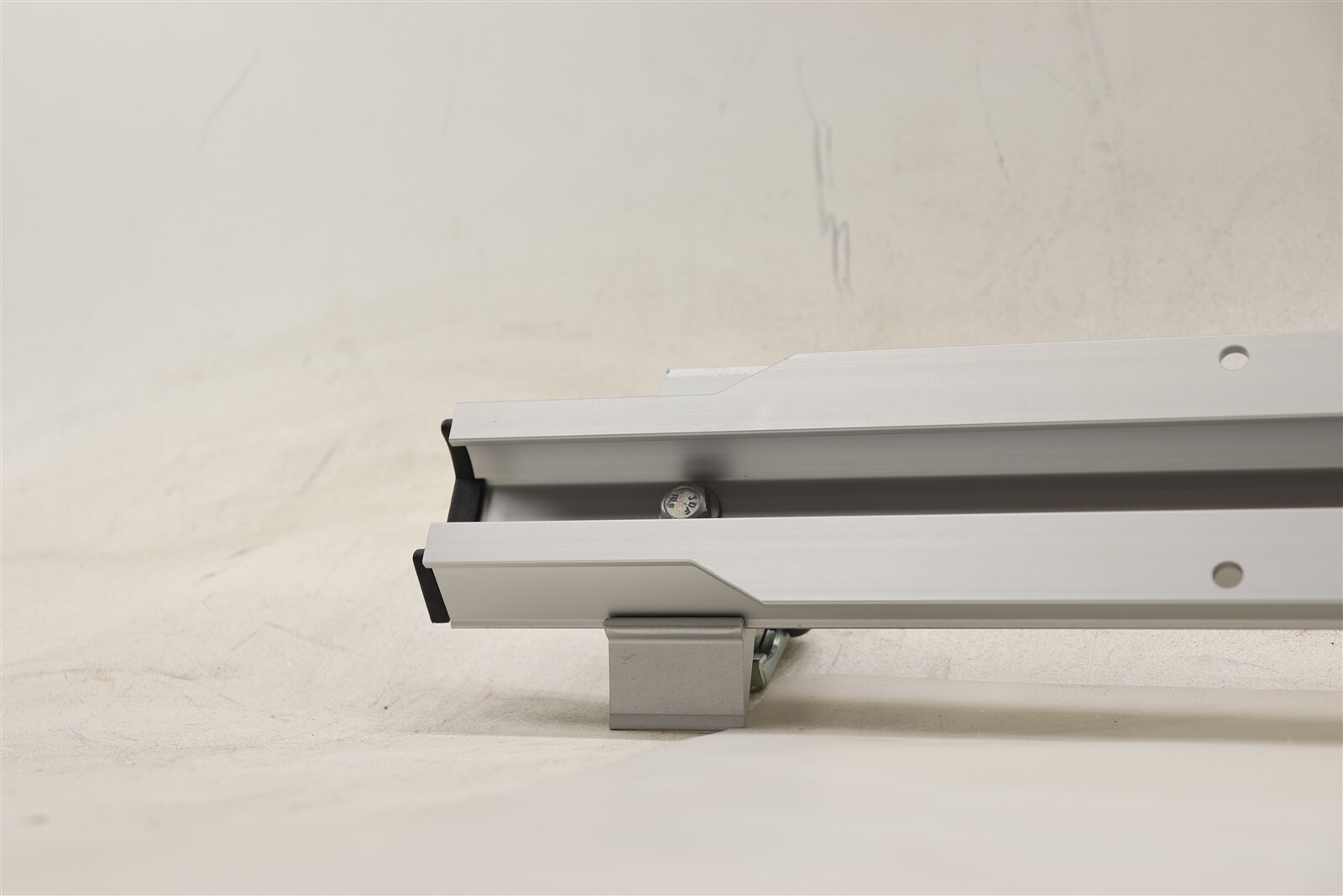 NEW GM 5.9' Pickup Bed Cargo Carrier Side Rail 25839836 Silverado ...