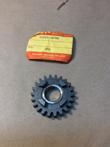 SUZUKI TS90 TS 90 5TH DRIVE GEAR OEM NOS 24251-25700 | eBay