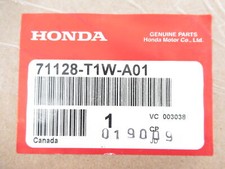 Honda CR-V Front Grille Bracket OEM #71129-T1W-A010-M1 for sale online ...