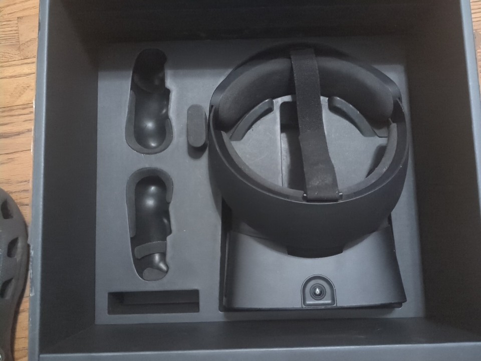 Oculus Rift S Virtual Reality Headset | eBay