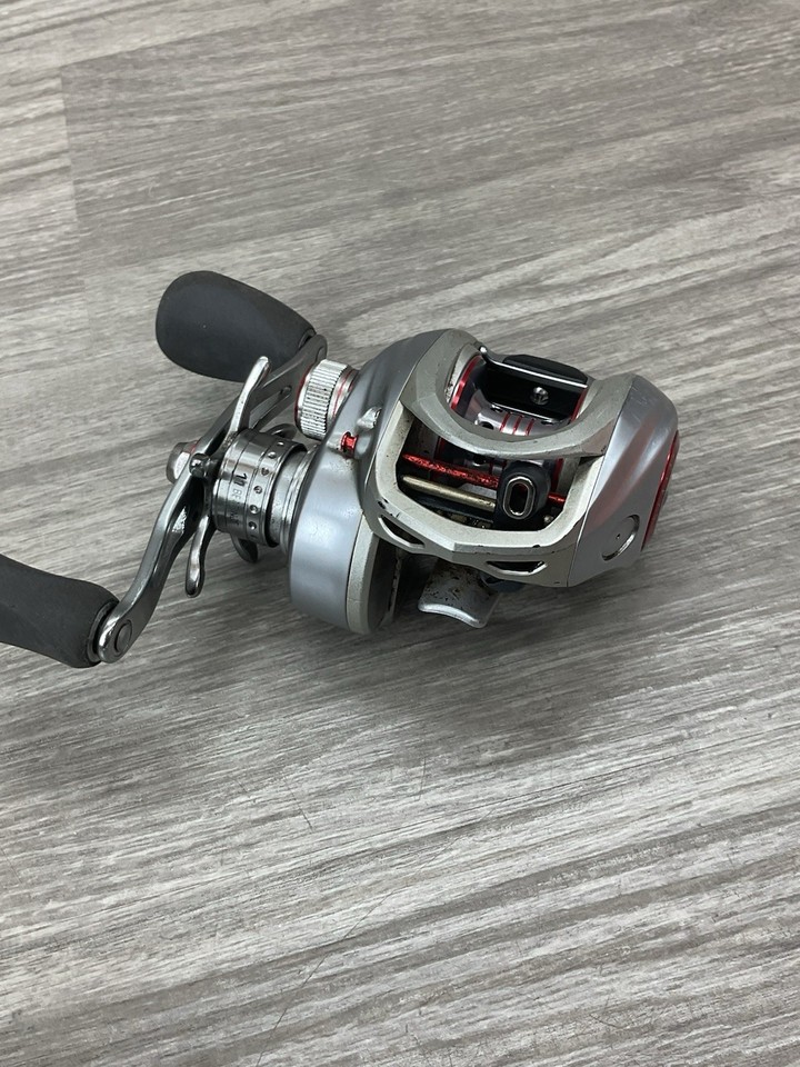 Johnny Morris Platinum Signature Baitcast Reel JPT10SHHA 8.3:1 Bass Pro ...