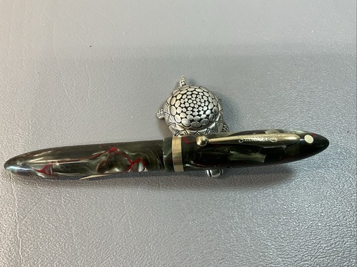 VINTAGE SHEAFFER BALANCE WHITE DOT, NIB LIFETIME 14k. RED/GREEN/PEARL ...