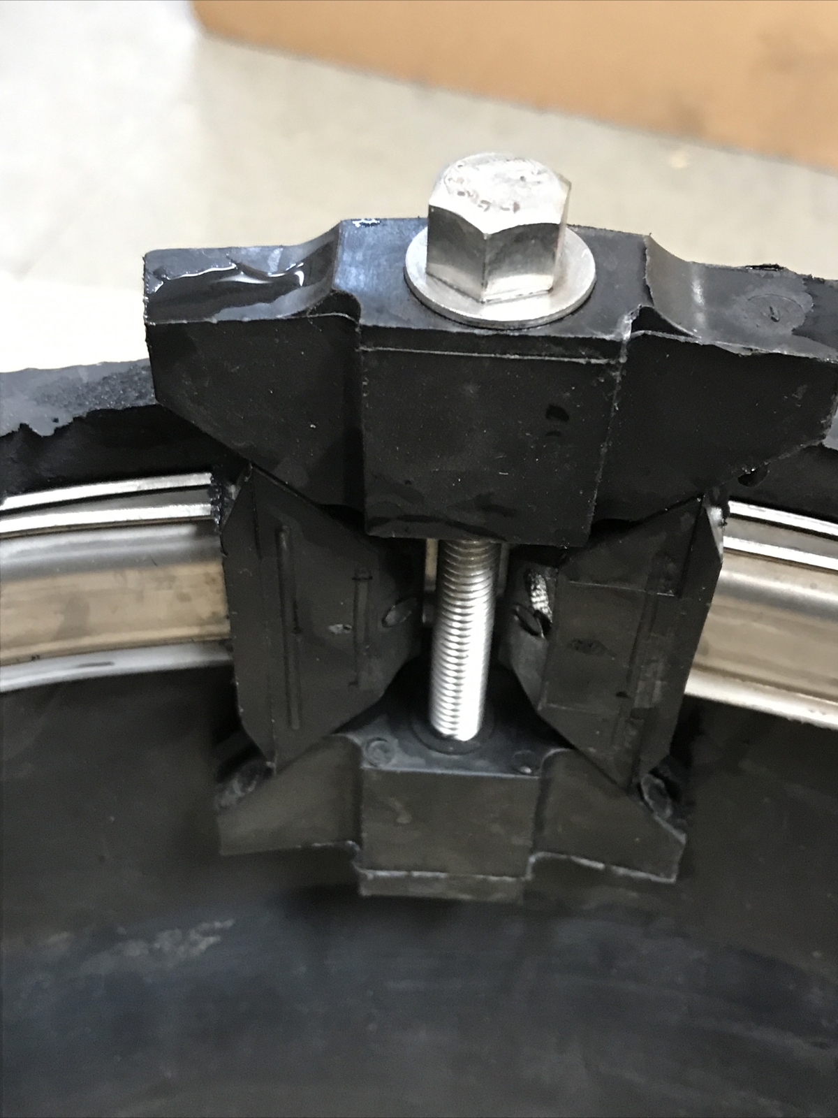 KOR-N-SEAL MANHOLE BOOT S106-14A, fits 9.5”-11.25” OD Pipe, Core 14” | eBay