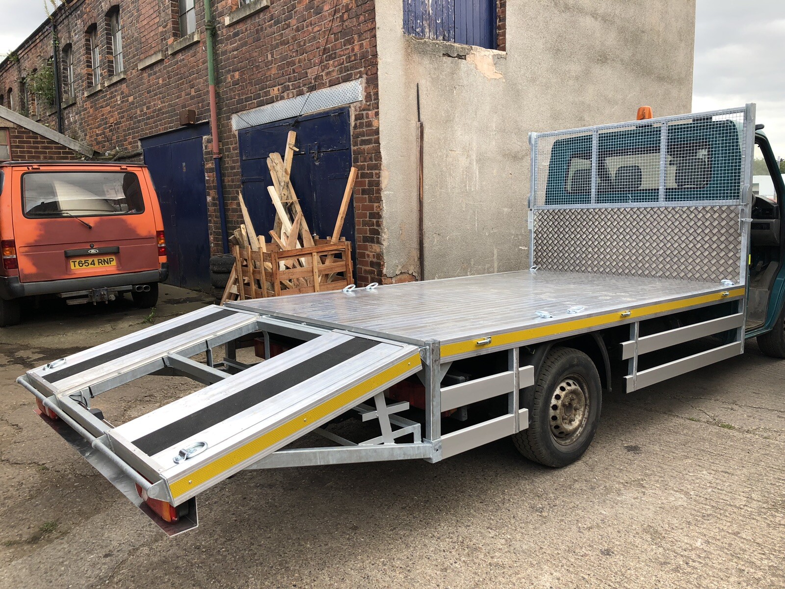 Brand New Aluminium Tipper Bodies Ford Transit Iveco Nissan Sprinter ...