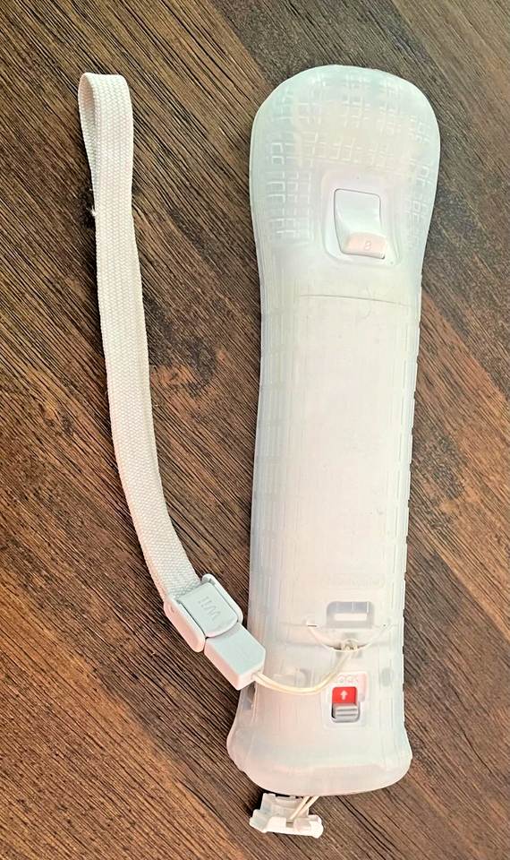 Nintendo Wii Remote Controller OEM Model #RVL-003 White w/Sleeve RVL-003-Grade B | eBay