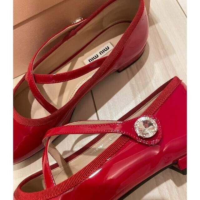 Miu Miu Round Toe Flat Pumps Mary Jane Bijou Red Patent Miu Miu Round Toe Flat Pumps Mary Jane Bijou Red Patent