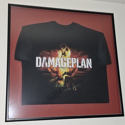 VTG 2004 Framed Dimebag Darrell Autographed Damageplan Concert Shirt ...