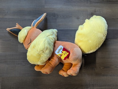 Sleeping Flareon Official Pokemon Plush 18" With Tag Jazwares Walmart ...