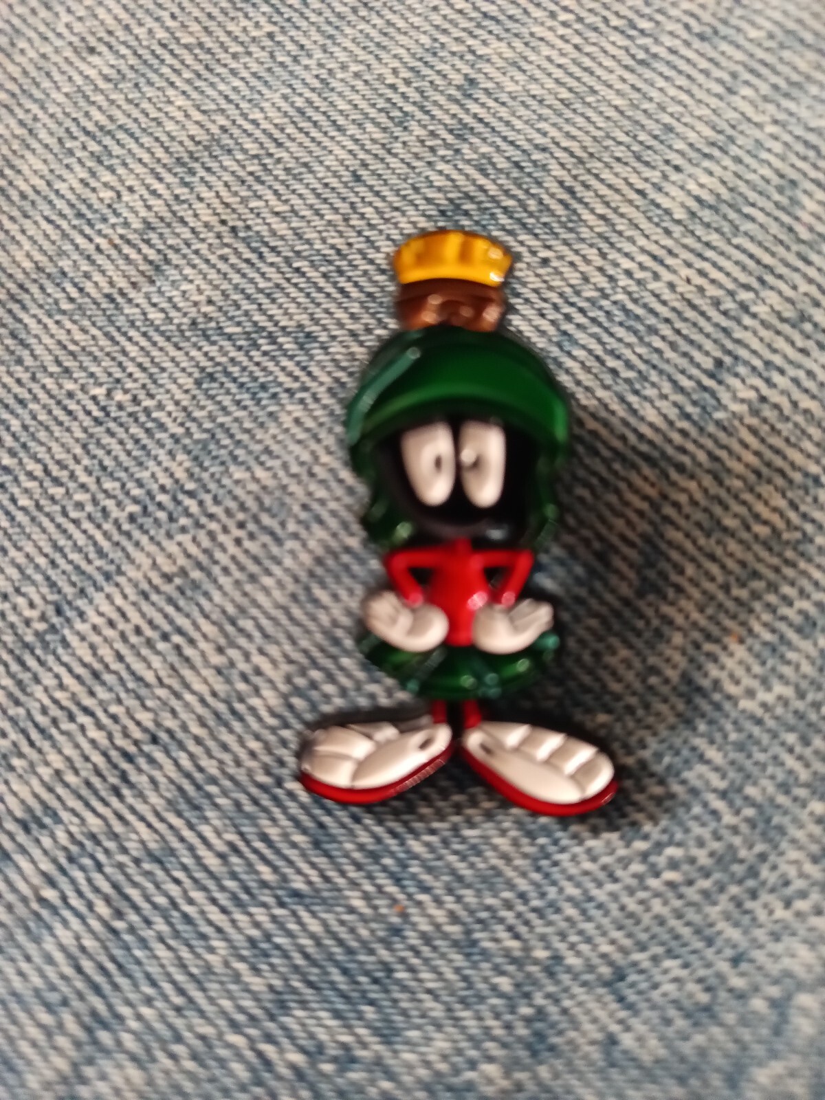 MARVIN THE MARTIAN-ENAMEL PIN-BUY ALL THE PINS U WANT & SHIP THEM ALL ...