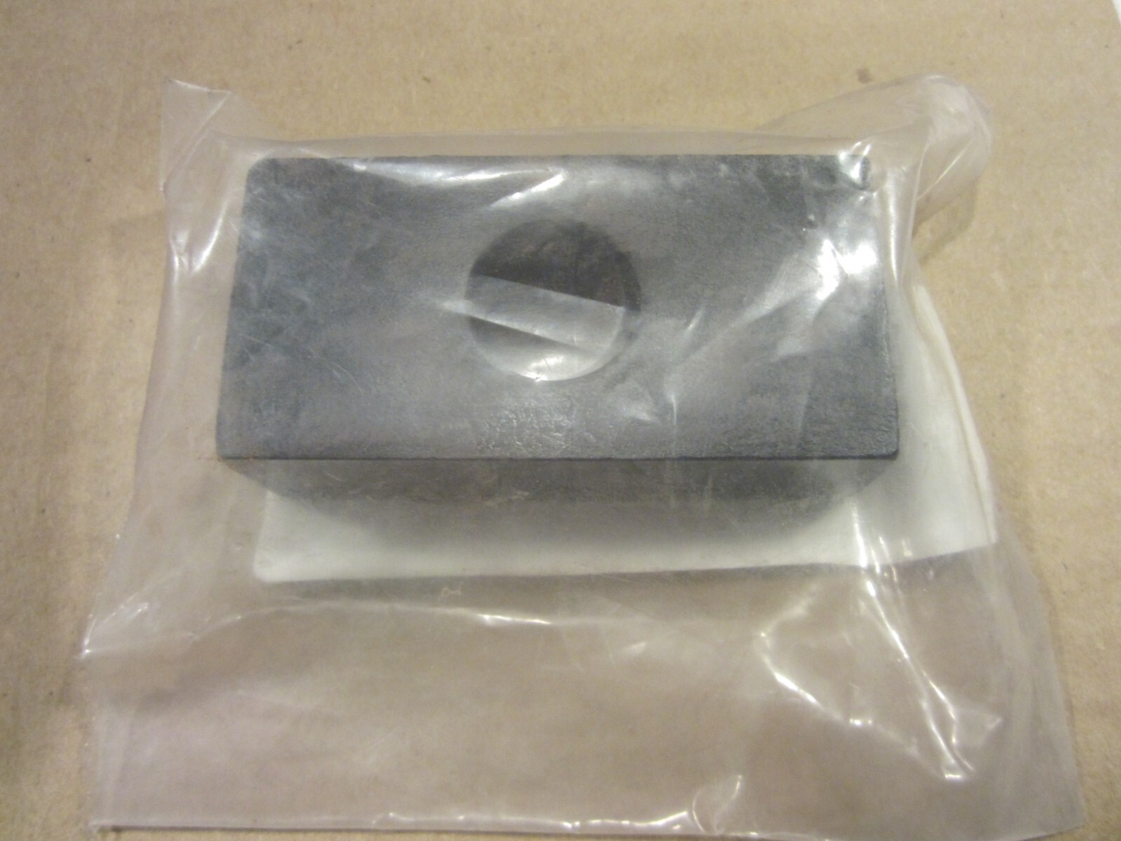 Mack 46MF241 25624767 Hood Rest Block NOS for sale online | eBay