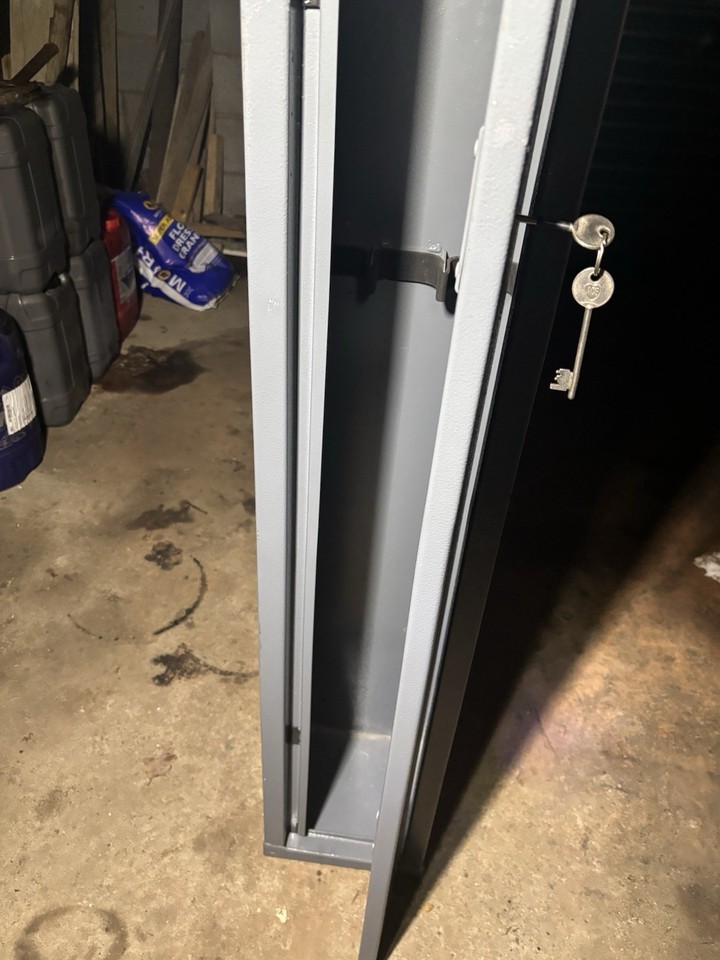 3-Shotgun Compatible Gun Safe Cabinet with 2 locks | eBay UK