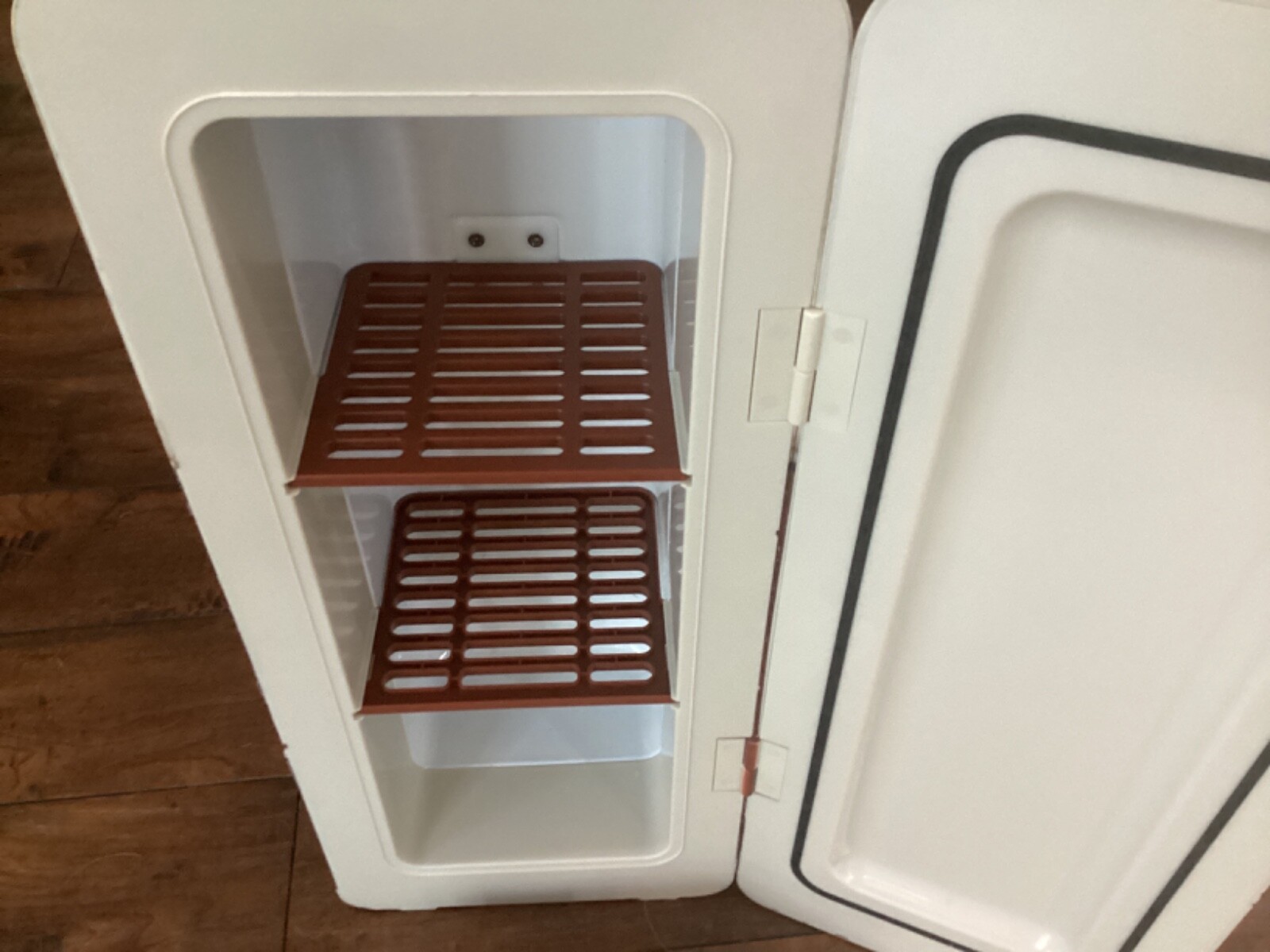 CALL OF DUTY JUGGERNOG MINI FRIDGE works | eBay