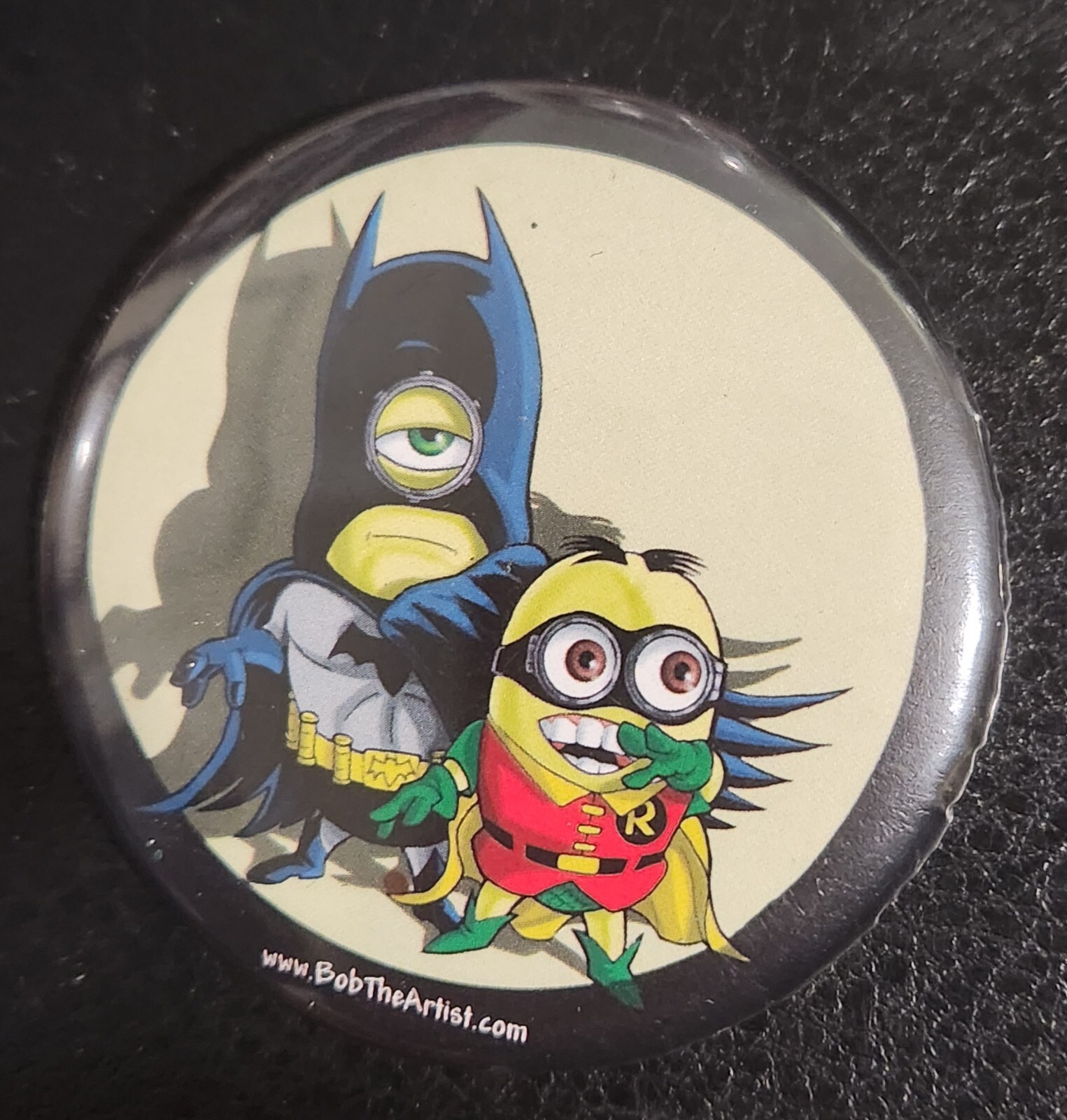 Pinback Button 2" BATMAN and ROBIN Despicable Me Minion Rare Limited ...