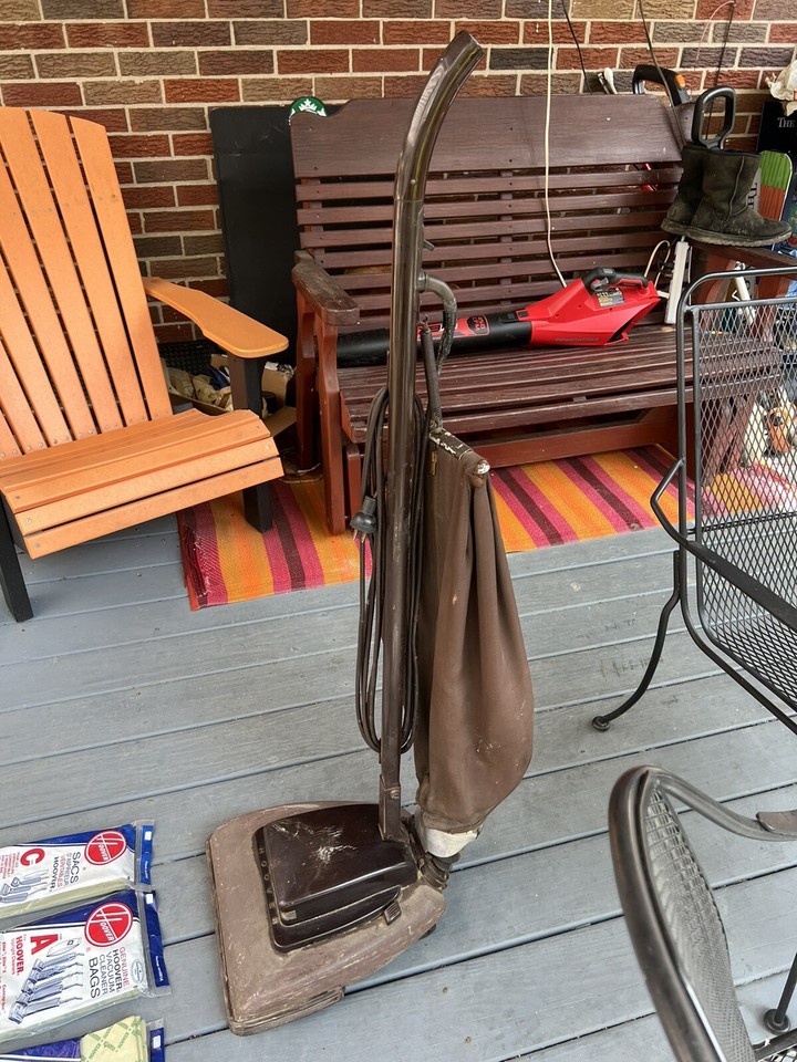 Hoover Upright Vacuum Cleaner Model 61 1950s extra bags included Yes ...