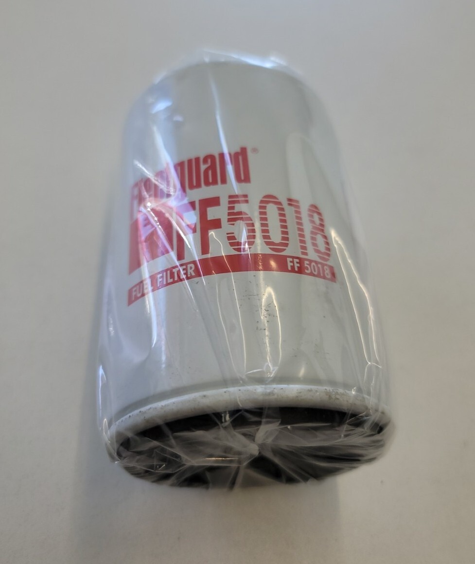 (4) Fleetguard Diesel Fuel Filter FF5018 Hitachi FIAT Case GMC Isuzu ...