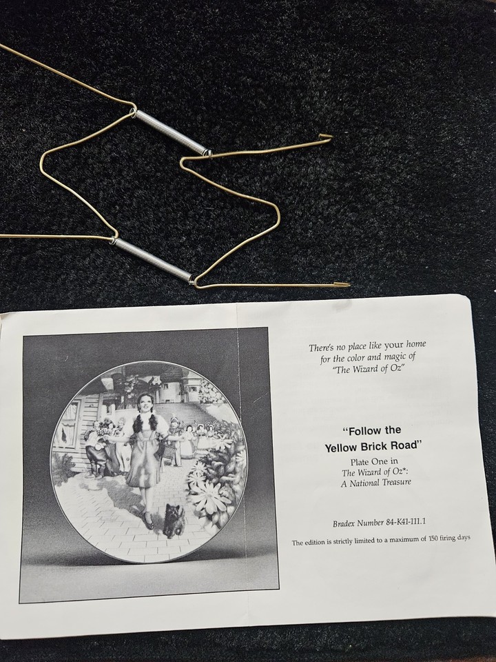 The Wizard of Oz “Follow The Yellow Brick Road” Plate With Cert. Of ...