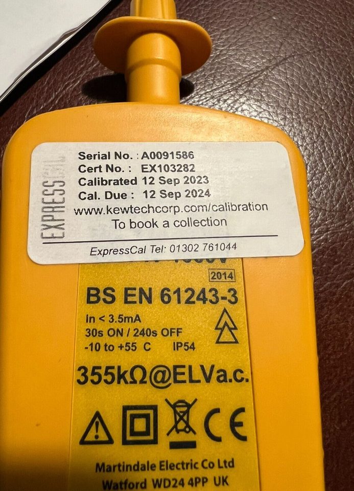 Martindale Proving Unit Pd690 & VI15000 voltage indicator test probes ...