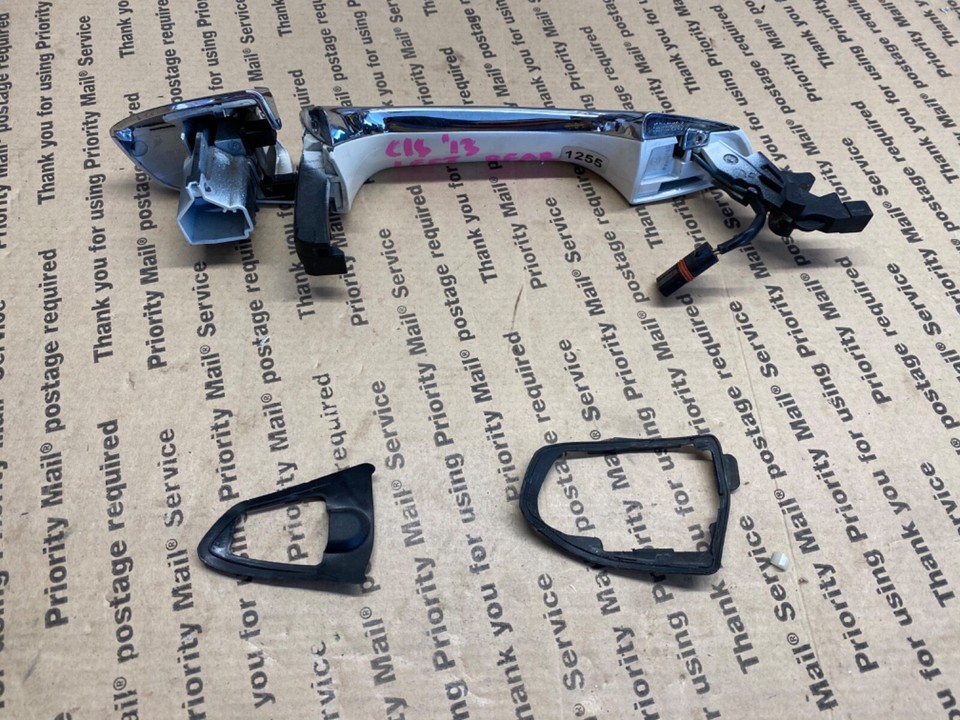 MERCEDES W219 CLS500 CLS550 06-13 OEM REAR LEFT EXTERIOR DOOR HANDLE ...