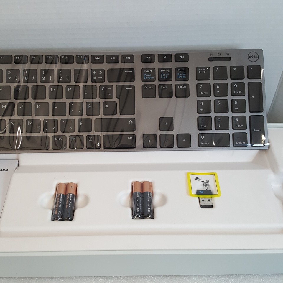 New Dell Premier Wireless Keyboard and Mouse - KM717-GY-CAN MU Sealed ...