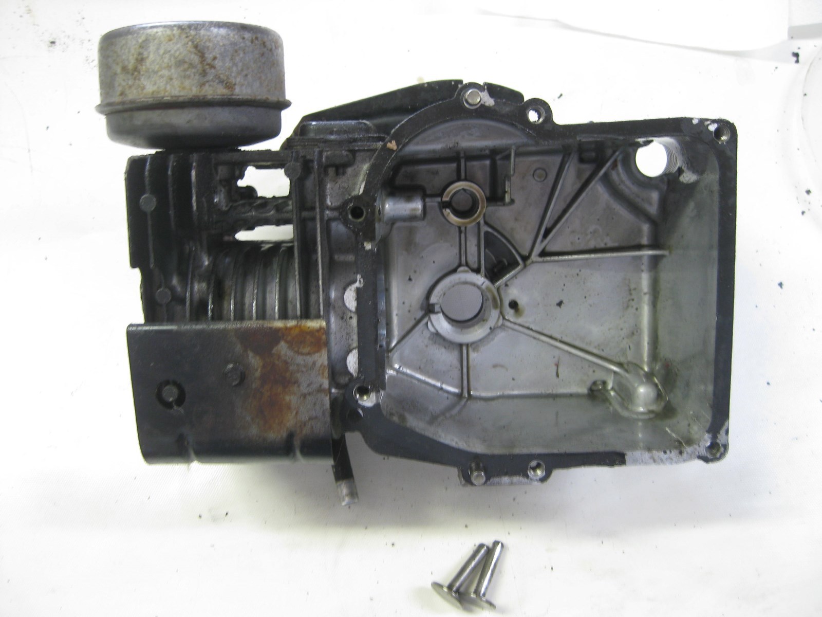 Briggs and Stratton Engine 10A902 Cylinder Muffler part 699653, 399164 ...